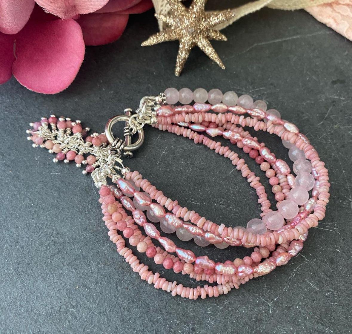 Designer Spotlight: @andriabieberdesigns 💚 — The Bead Chest